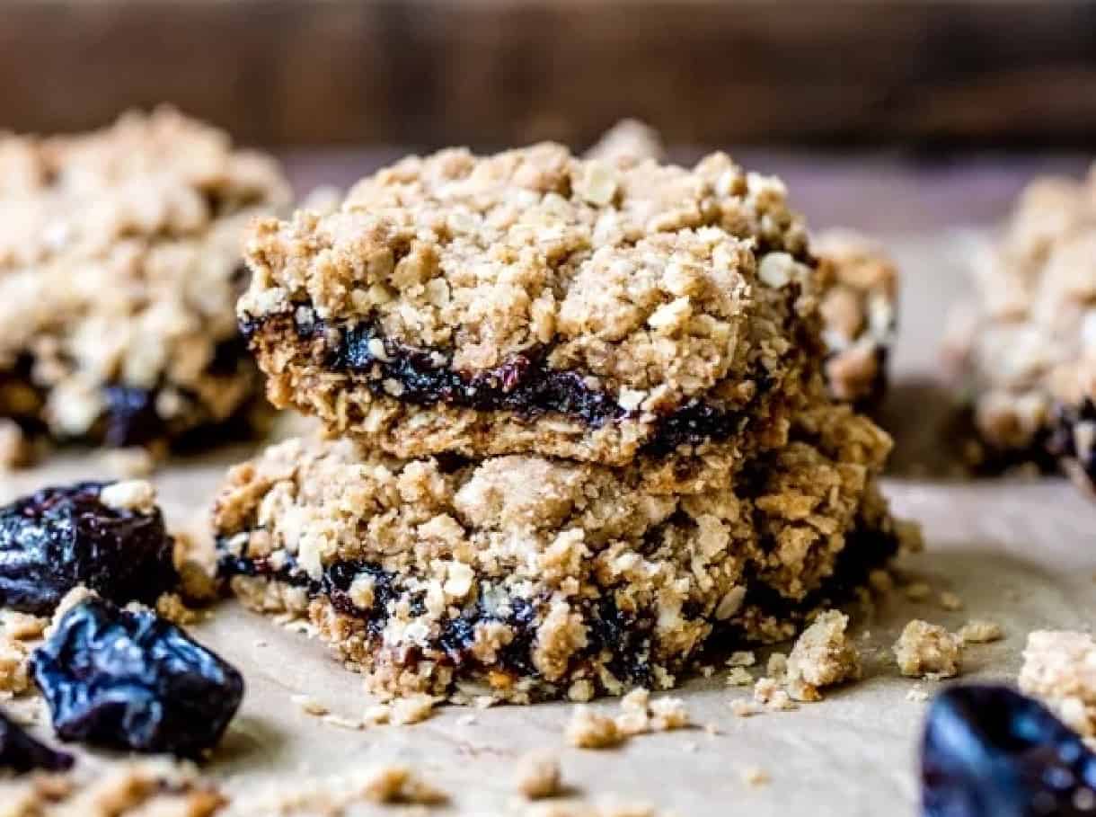 Chewy Oatmeal Chocolate Chip Cookies - California Prunes